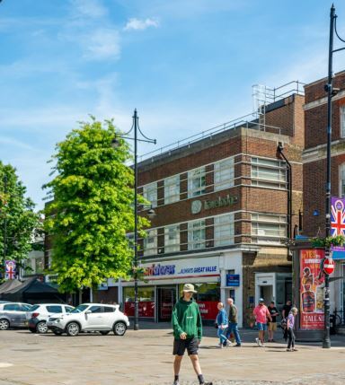 1-3 Quadrant Arcade, Romford RM1 3ER - Travelodge London Romford The ...