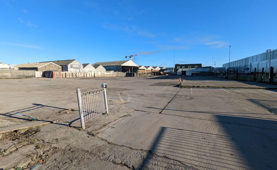 Riverside Rd, London, SE7 7SW - for Lease | LoopNet UK