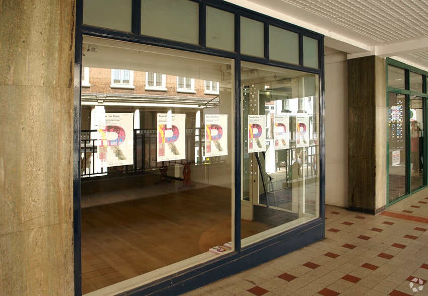 27 Watergate St, Chester, CH1 2LB - Retail for Lease | LoopNet UK