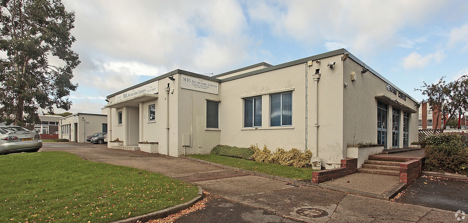 Parkside Ln, Leeds, LS11 5TD