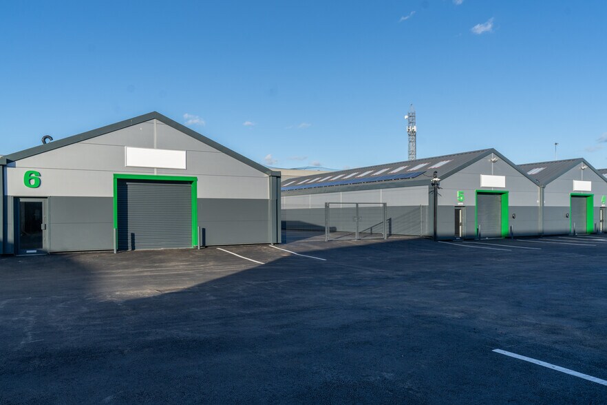 23 Crown Rd, Enfield, EN1 1GR - Otago Trade Park | LoopNet UK