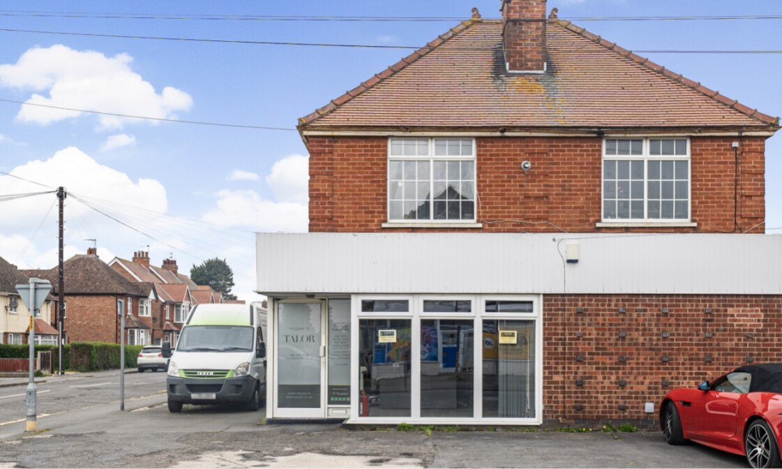68 Briar Way, Skegness, PE25 3QA - Retail for Lease | LoopNet UK