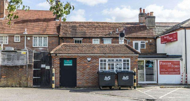 114 High St, Chesham HP5 1EB - Retail for Sale | LoopNet UK