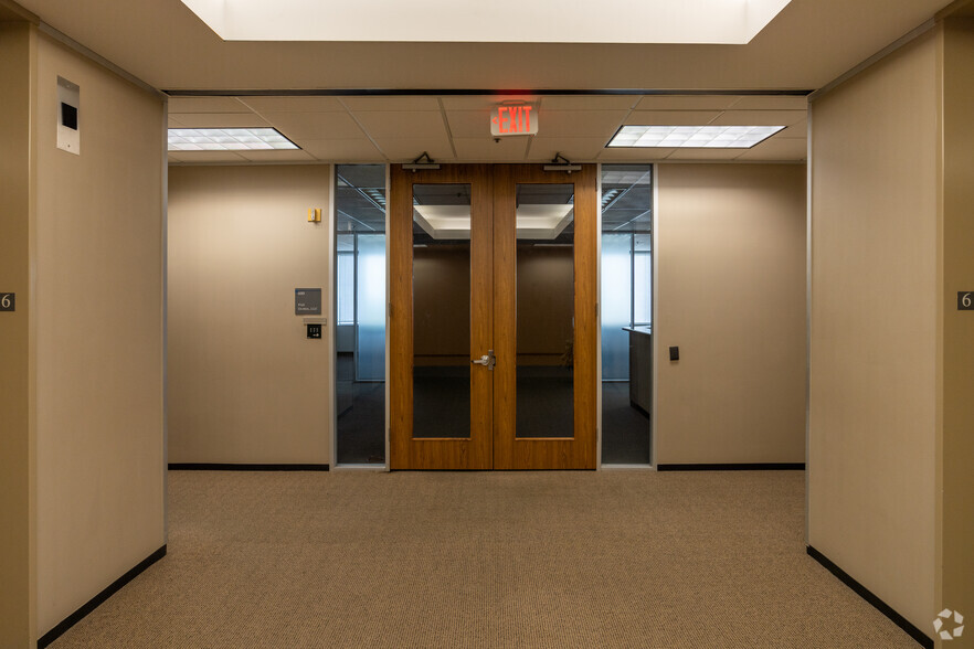 16055 Space Center Blvd, Houston 77062 - 16055 Space Center | LoopNet UK