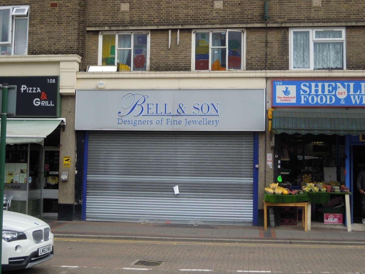 106 Shenley Rd, Borehamwood WD6 1EB | LoopNet UK