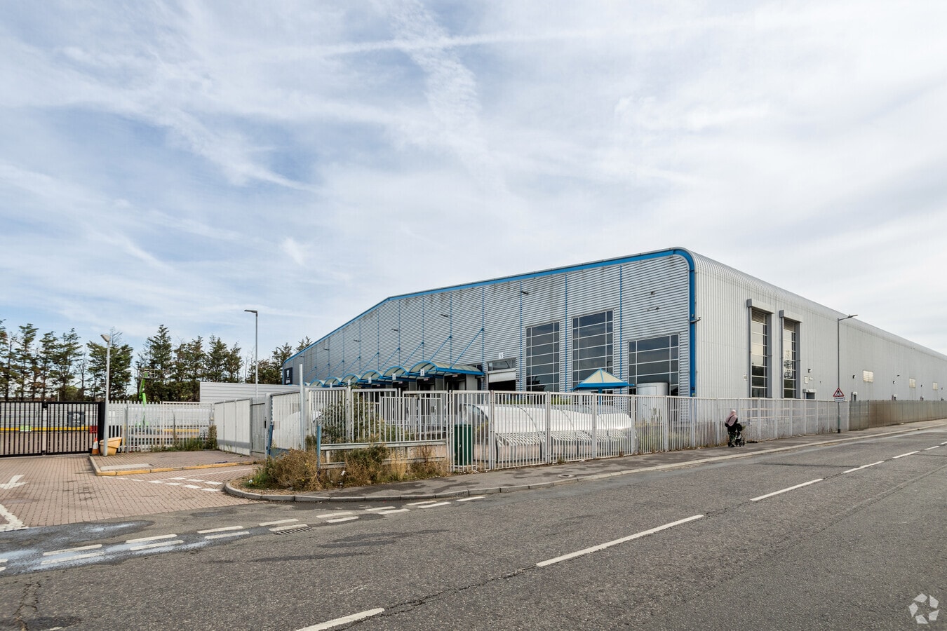 33 Thames Rd, Barking IG11 0HQ | LoopNet UK