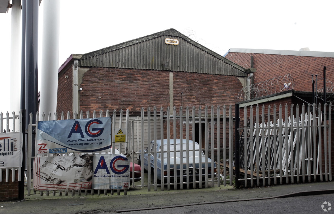 Industrial Space to Rent - Vehicle Workshop, 350 Spon Ln S, West ...