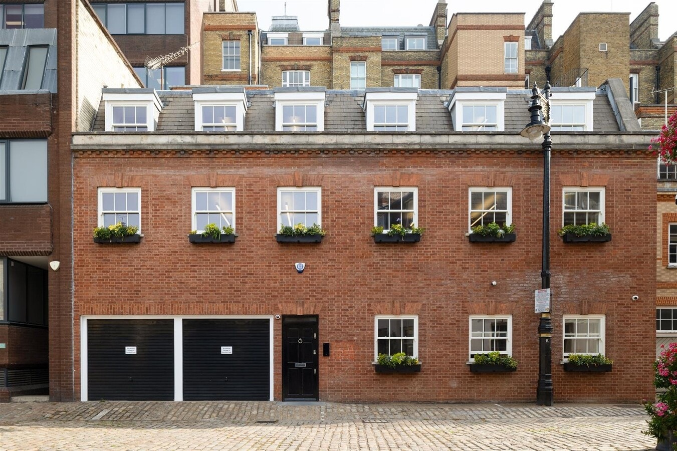 20-22 Grosvenor Gardens Mews N, London, SW1W 0JP | LoopNet