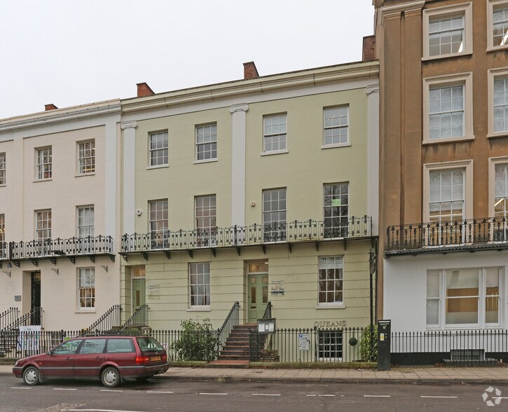 15 Dormer Pl, Leamington Spa CV32 5AA | LoopNet UK