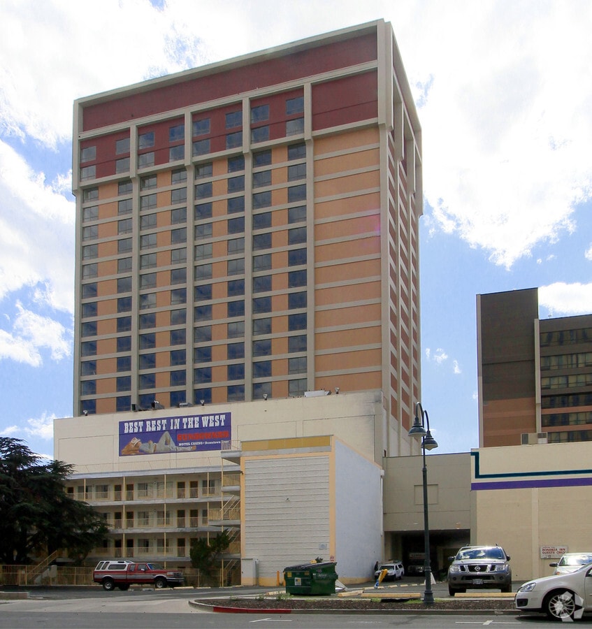 215 W 4th St, Reno 89501 - Bonanza Inn | LoopNet UK