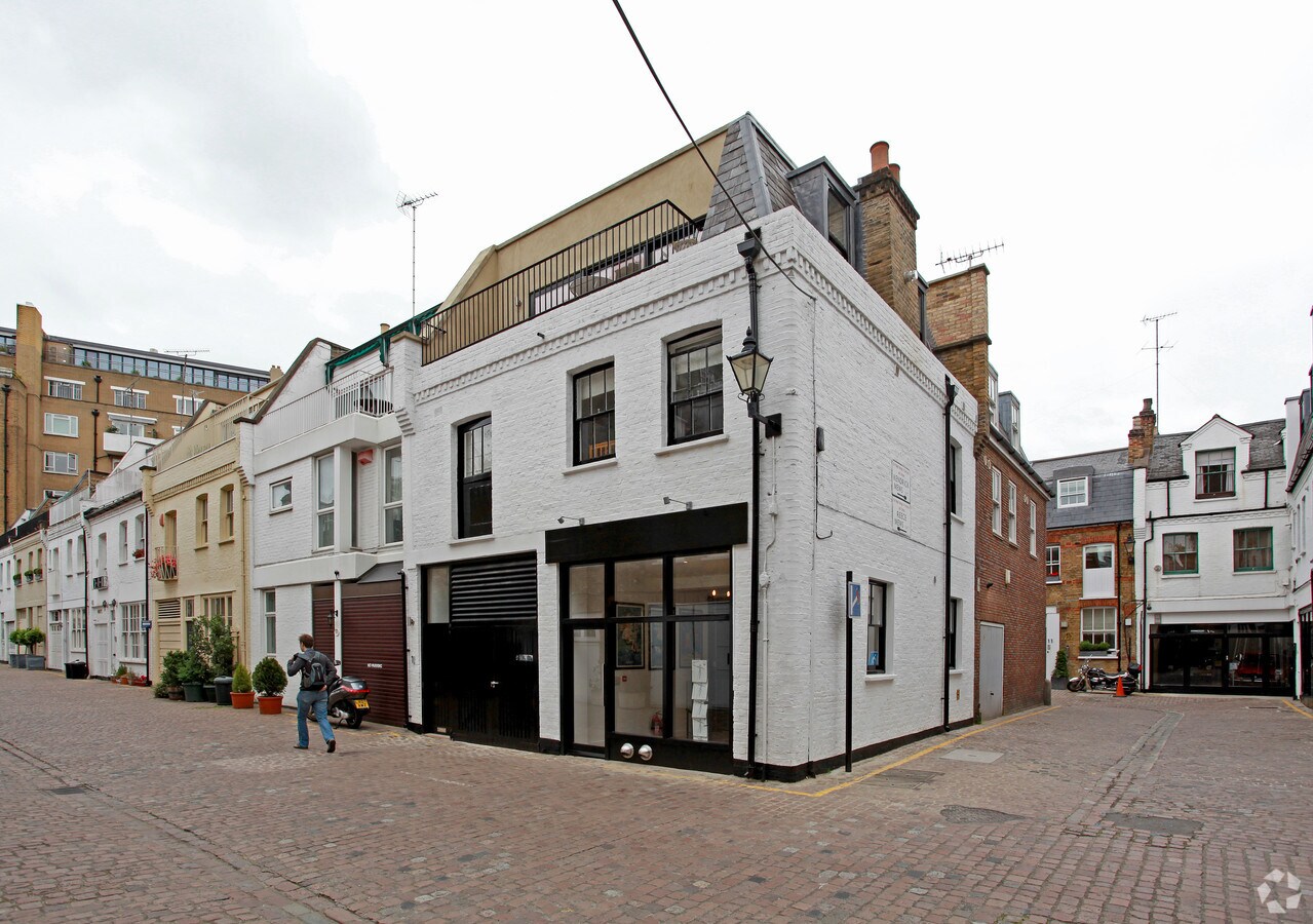 9 Reece Mews, London SW7 3HE | LoopNet UK