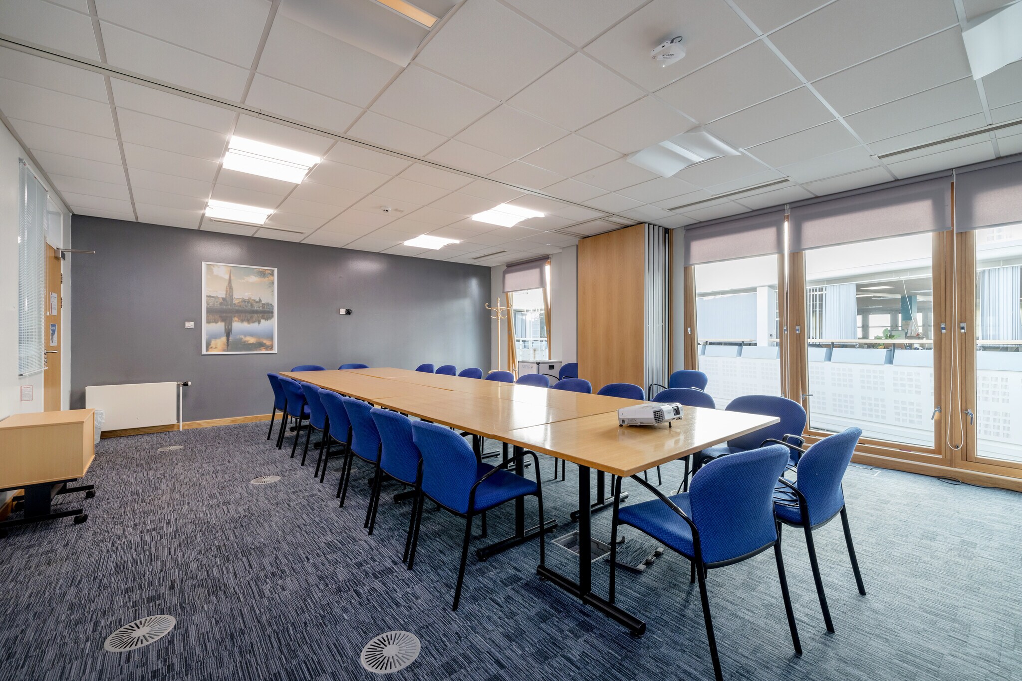 35 Kinnoull St, Perth, PH1 5GD - Pullar House - Office to Rent - 90,189 ...