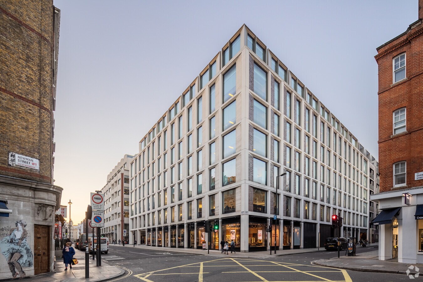 Mortimer St, London, W1T 3JJ - GBR