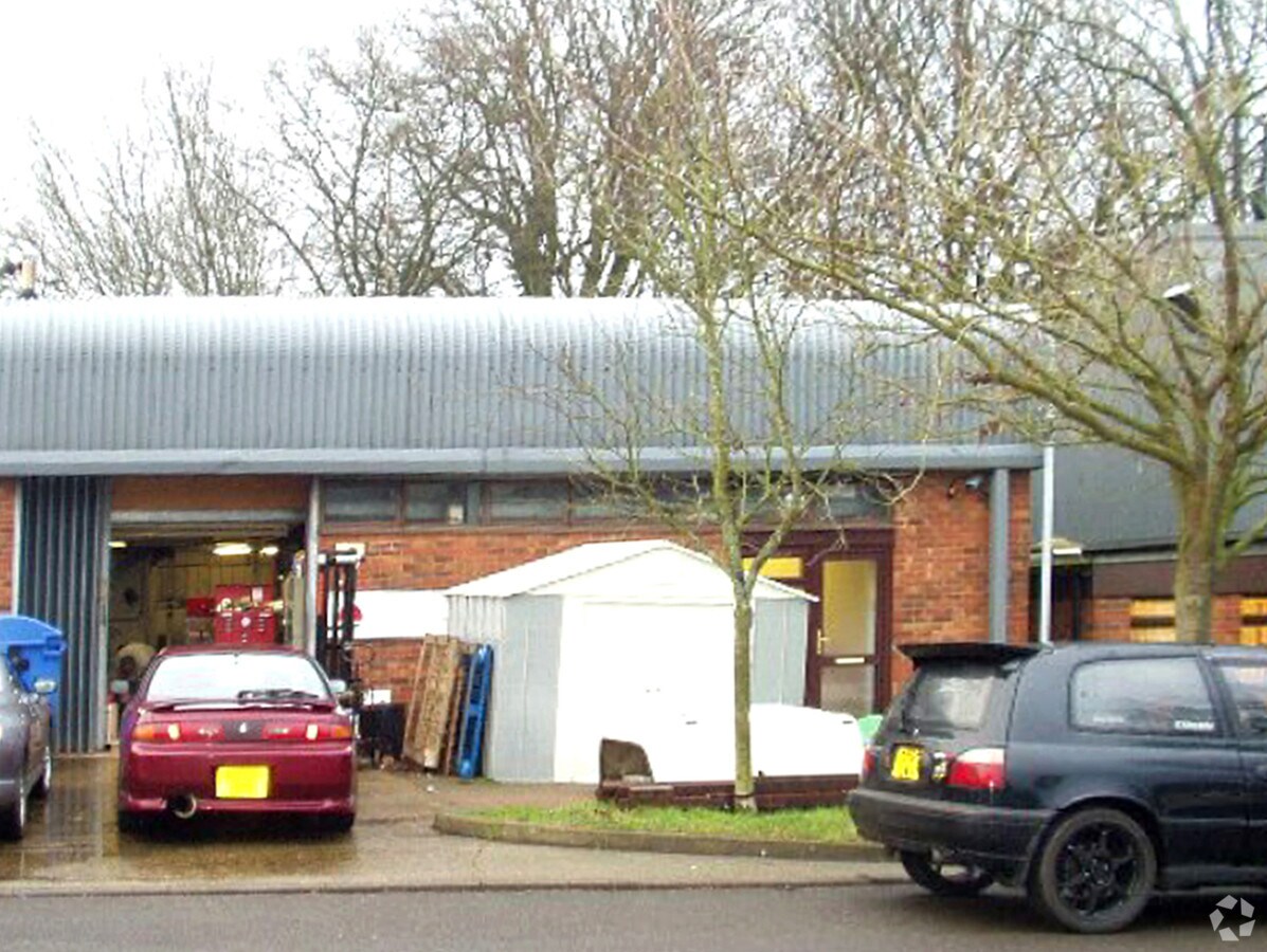 Bentley, Farnham, GU10 5NJ - GBR