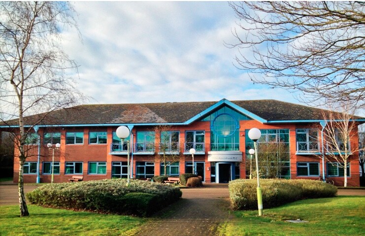 18 Bradbourne Dr, Milton Keynes, MK7 8BE | LoopNet
