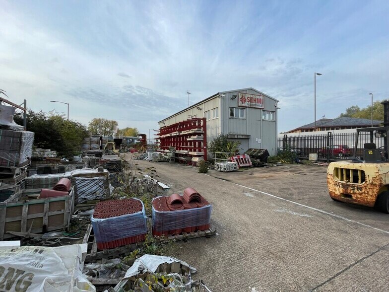 Rose Kiln Ln, Reading, RG2 0ND | LoopNet UK