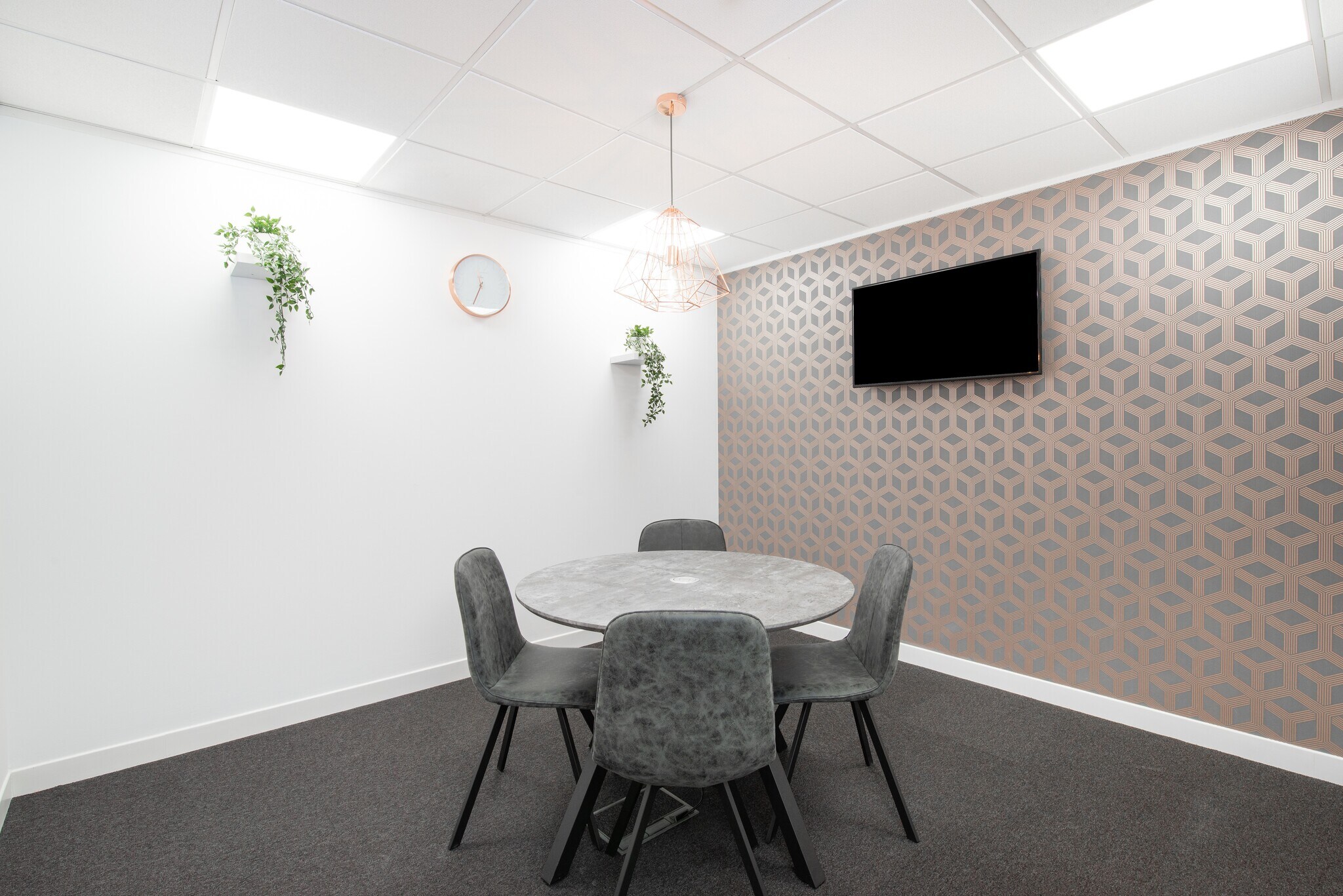Coworking Space to Rent - Brunel House, 2 Fitzalan Rd, Cardiff, CF24 ...