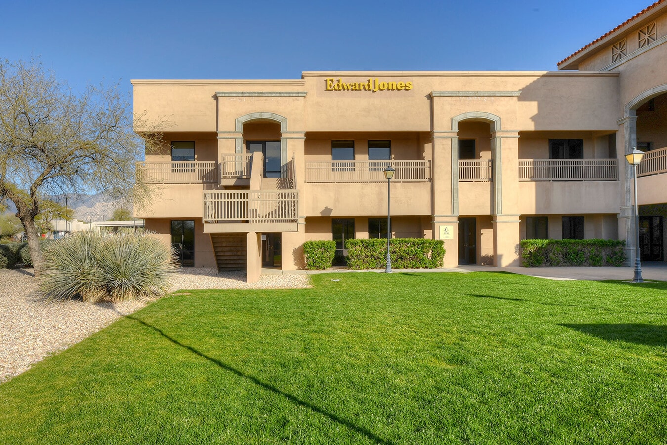 10445 N Oracle Rd, Oro Valley, AZ 85737 - USA