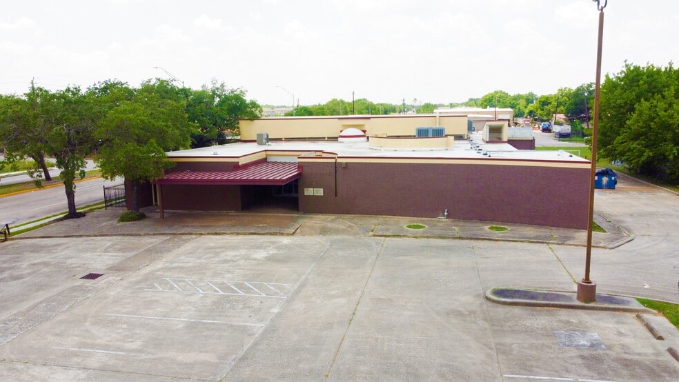 3100 W Fuqua St, Houston 77045 | LoopNet UK