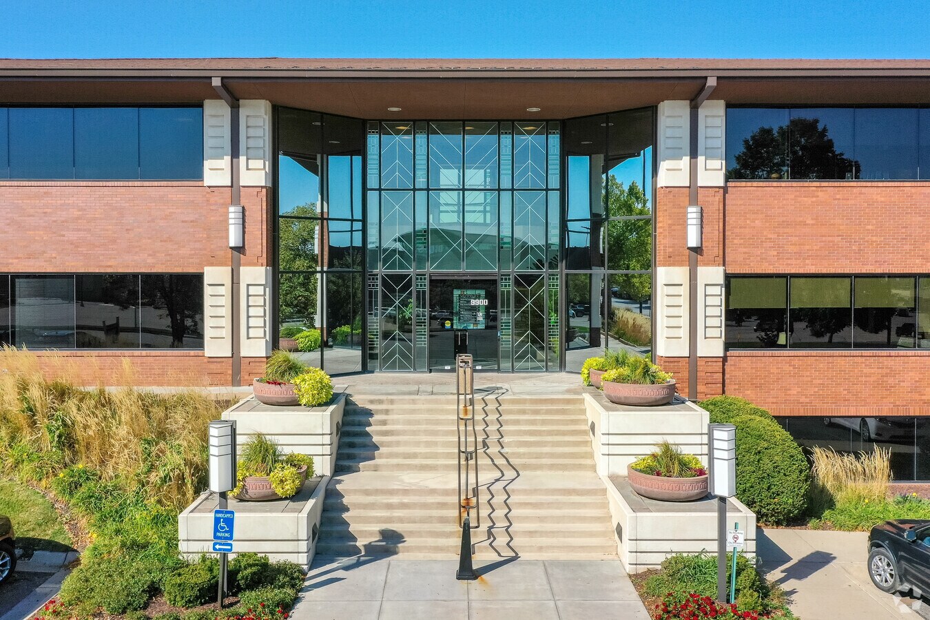 9900 Nicholas St, Omaha 68114 | LoopNet UK