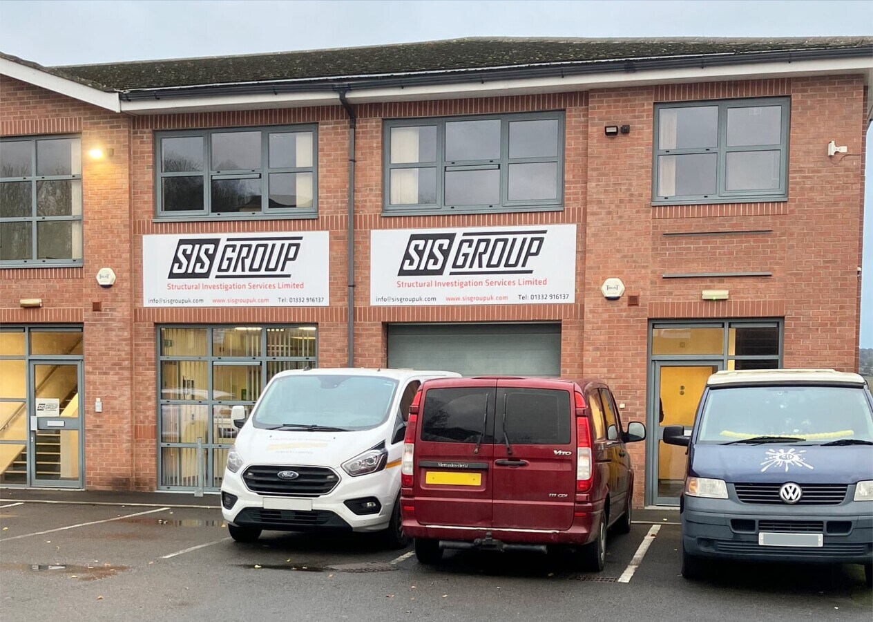 Unit 30 & 31, Bridge Business Centre, Dunston Rd, Chesterfield, S41 9FG ...