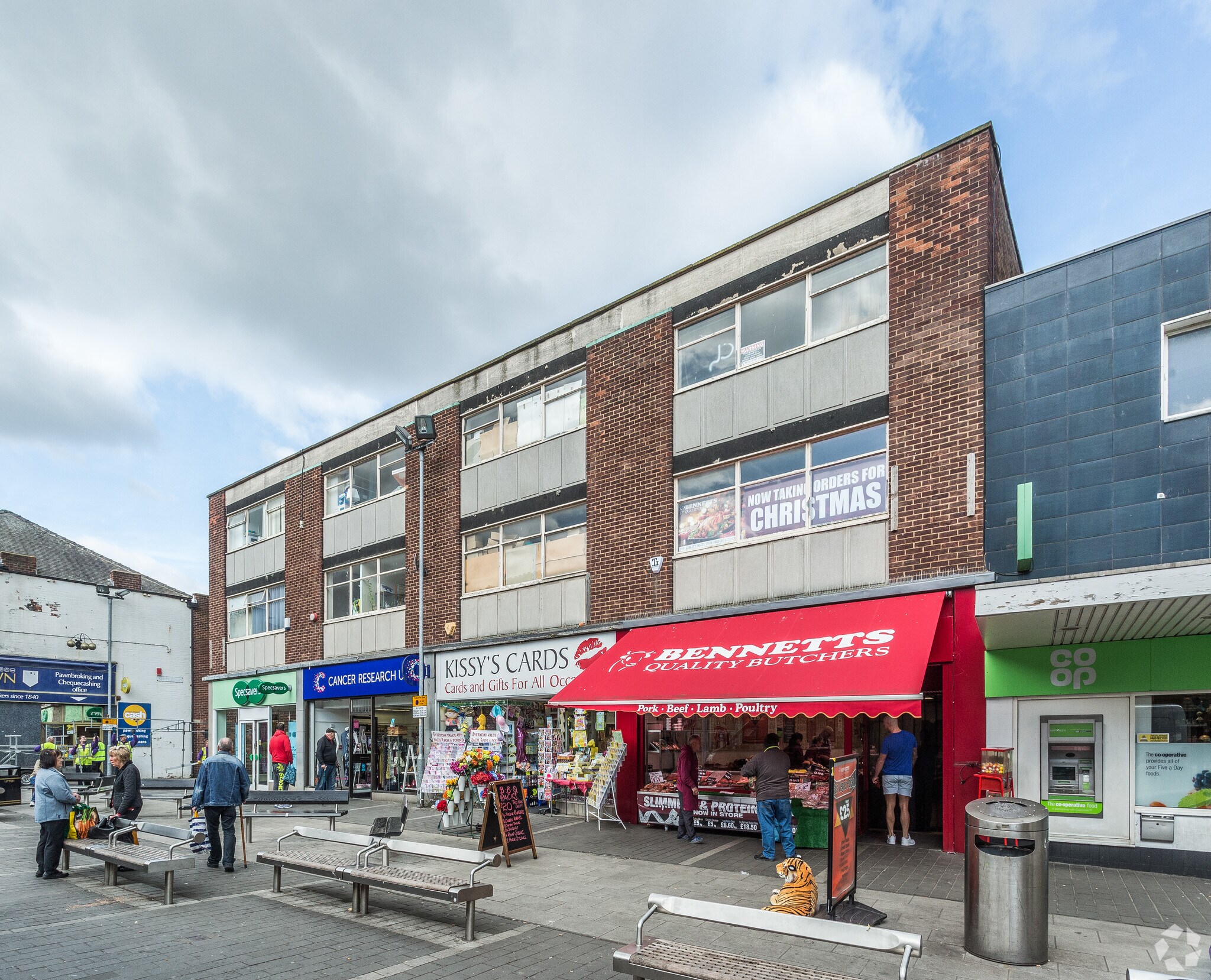 Retail Unit for Sale in 54B-54E Carlton St, Castleford, WF10 1AH ...
