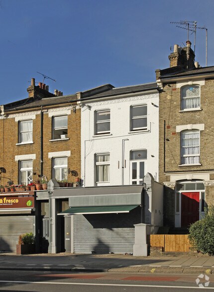 38 Shepherds Bush Rd, London W6 7PJ | LoopNet UK