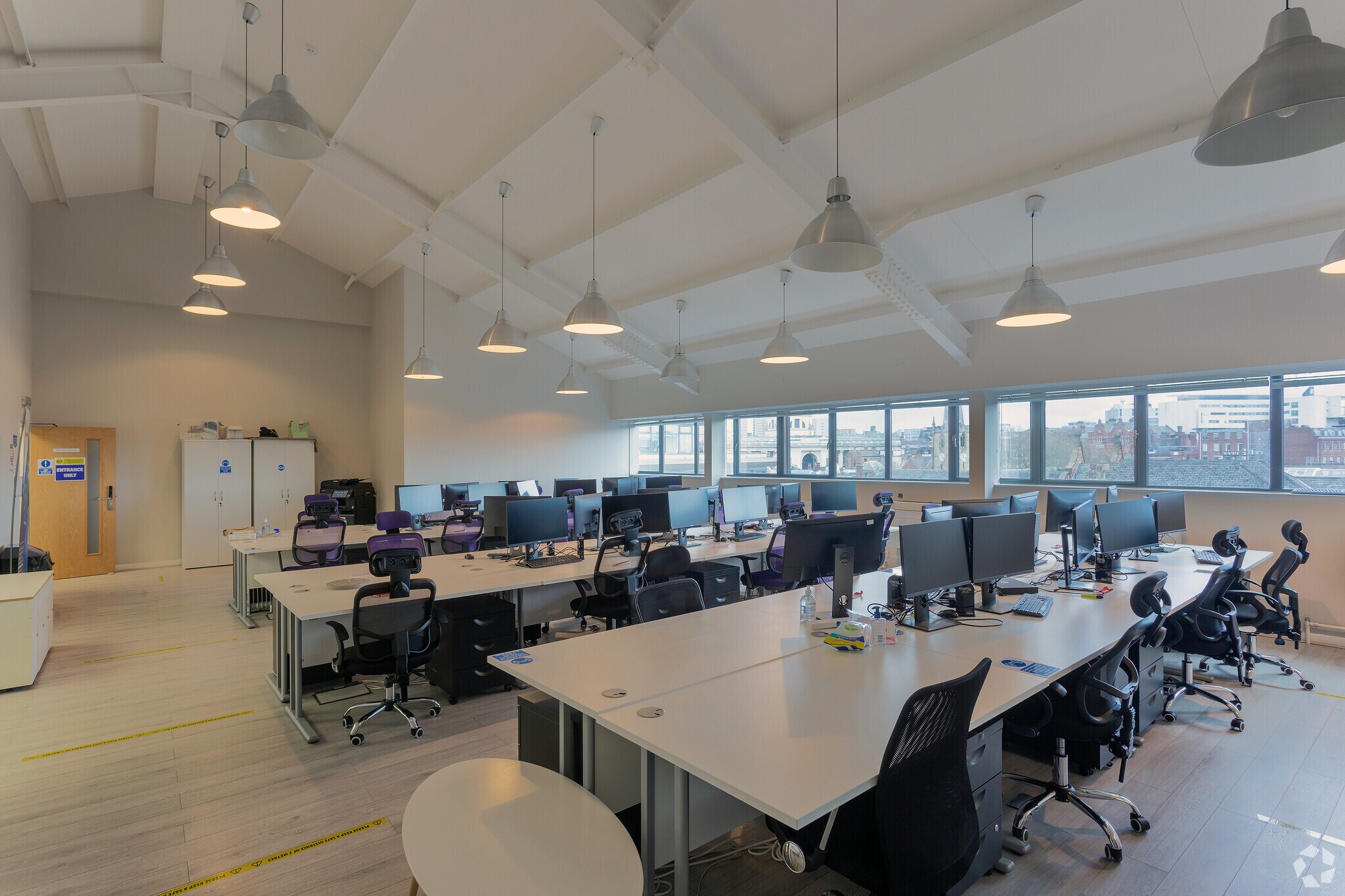 25-27 Castle Gate, Nottingham NG1 7AR - St Nicholas Court | LoopNet.co.uk