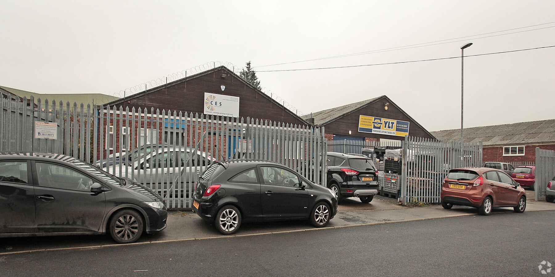 Wortley Moor Ln, Leeds, LS12 4HX