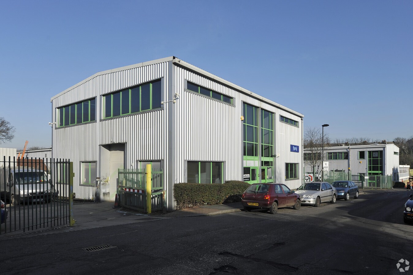 Industrial Property for Sale in Windsor Centre, Windsor Grove, London ...