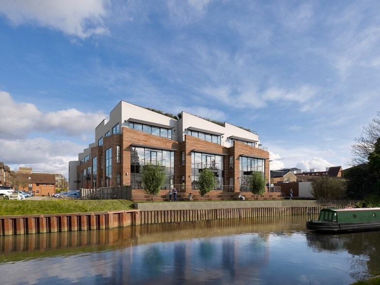 Mary Rd, Guildford, GU1 4QU - GBR