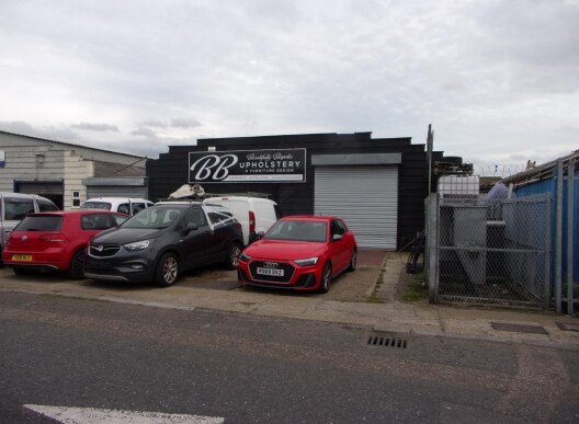 39A Towers Rd, Grays RM17 6XJ - Globe Industrial Estate | LoopNet UK