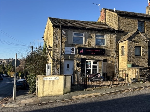 Retail Property for Sale in 1 Daisy Hill Ln, Bradford, BD9 6BN - 473 sq ...