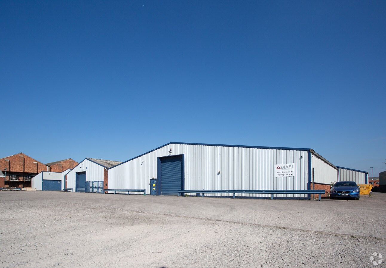 Leamore Ln, Walsall, WS2 7DQ