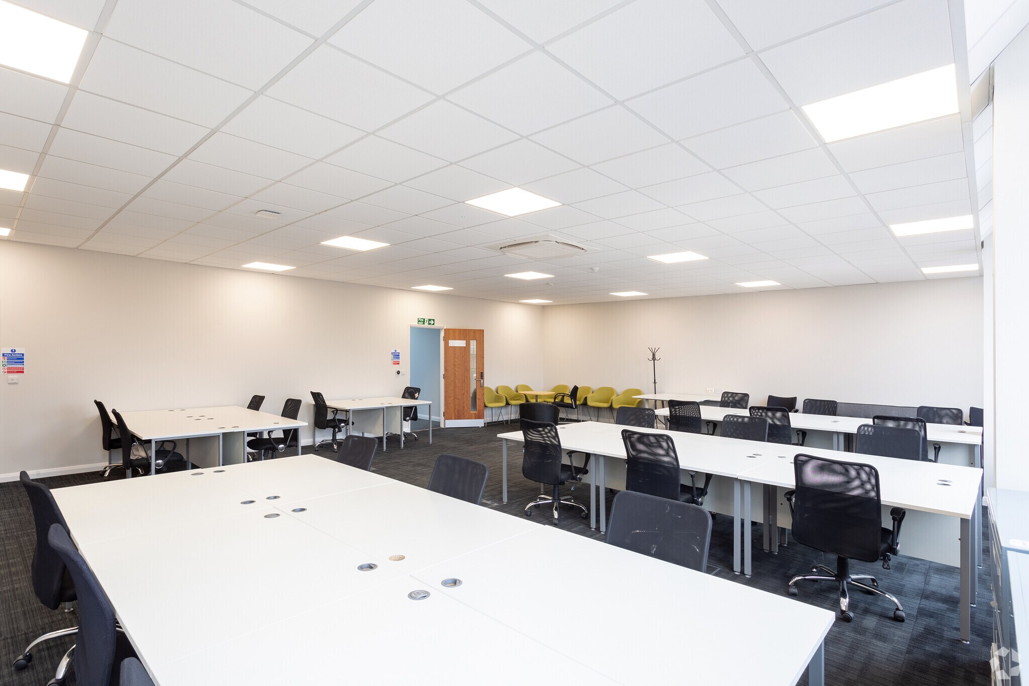 25-27 Castle Gate, Nottingham NG1 7AR - St Nicholas Court | LoopNet.co.uk