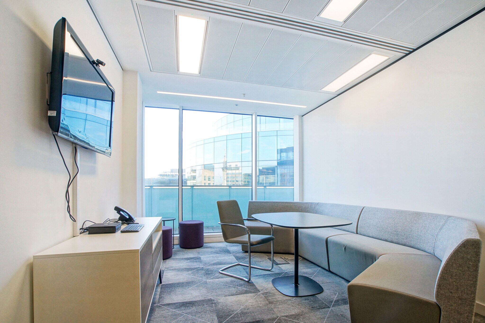 Coworking Space to Rent - St Andrews House, 18-20 St. Andrew St, London ...