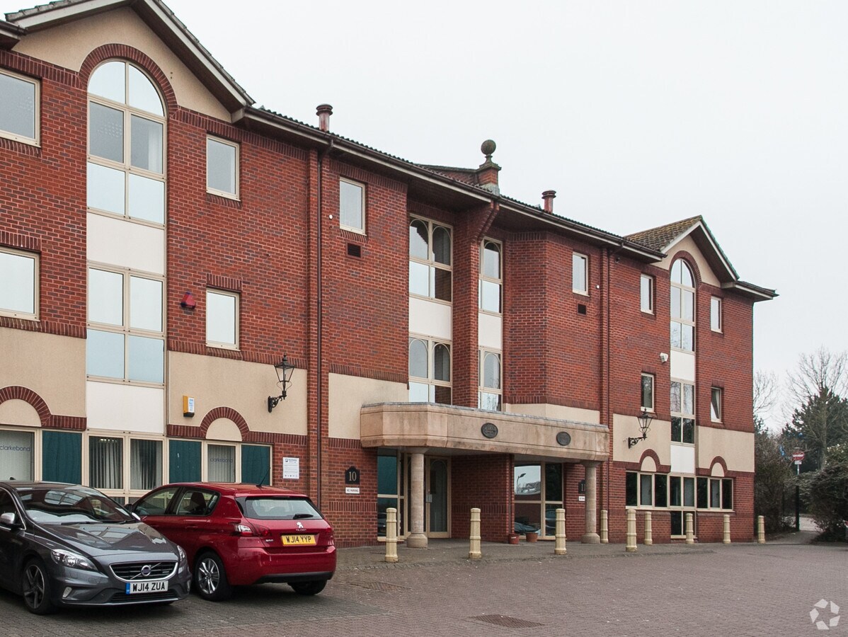 Harrier Way, Exeter EX2 7HU - Compton House | LoopNet UK