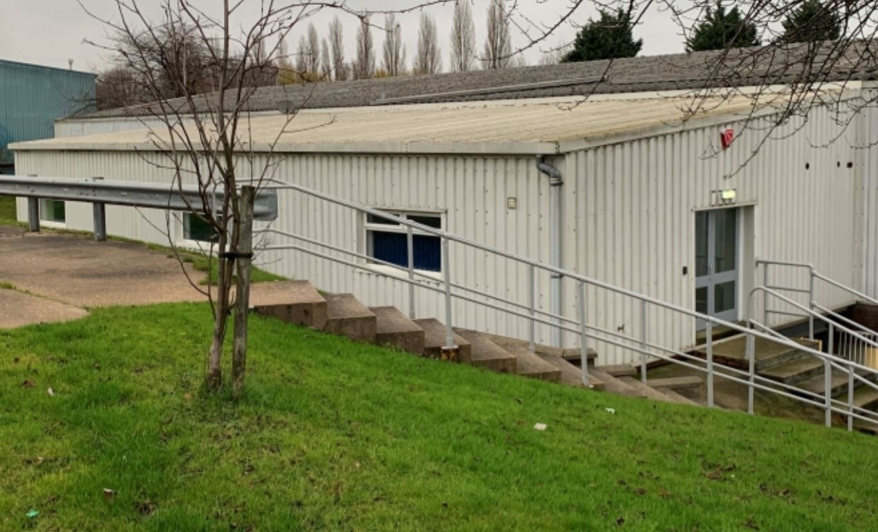 Hallam Fields Rd, Ilkeston, DE7 4AZ | LoopNet