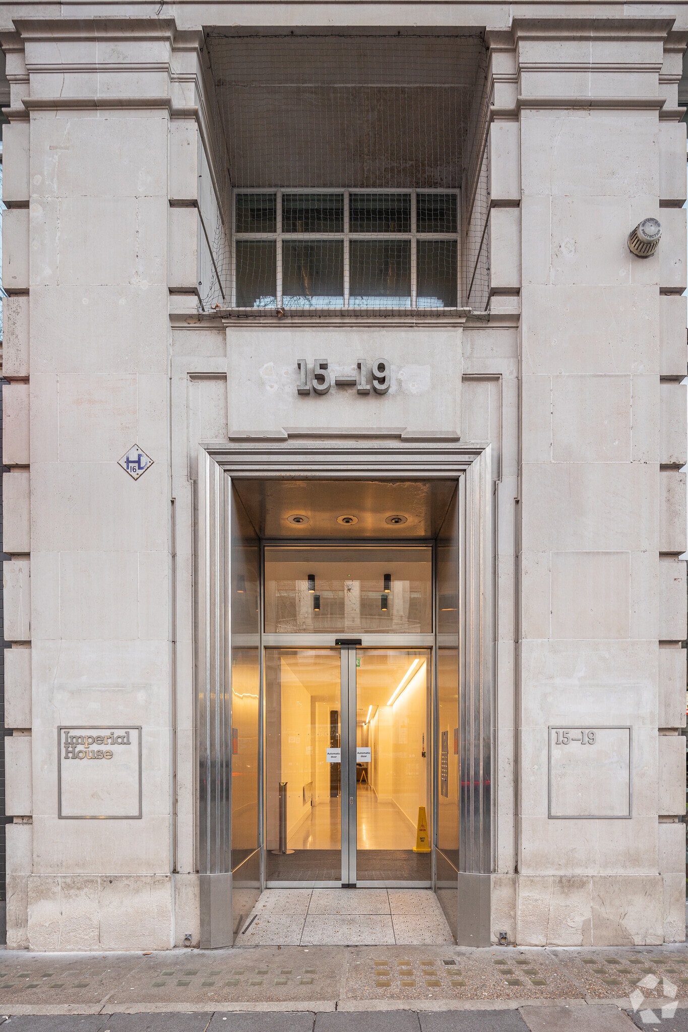 Office Space to Rent - York House, 23 Kingsway, London, WC2B 6UJ ...