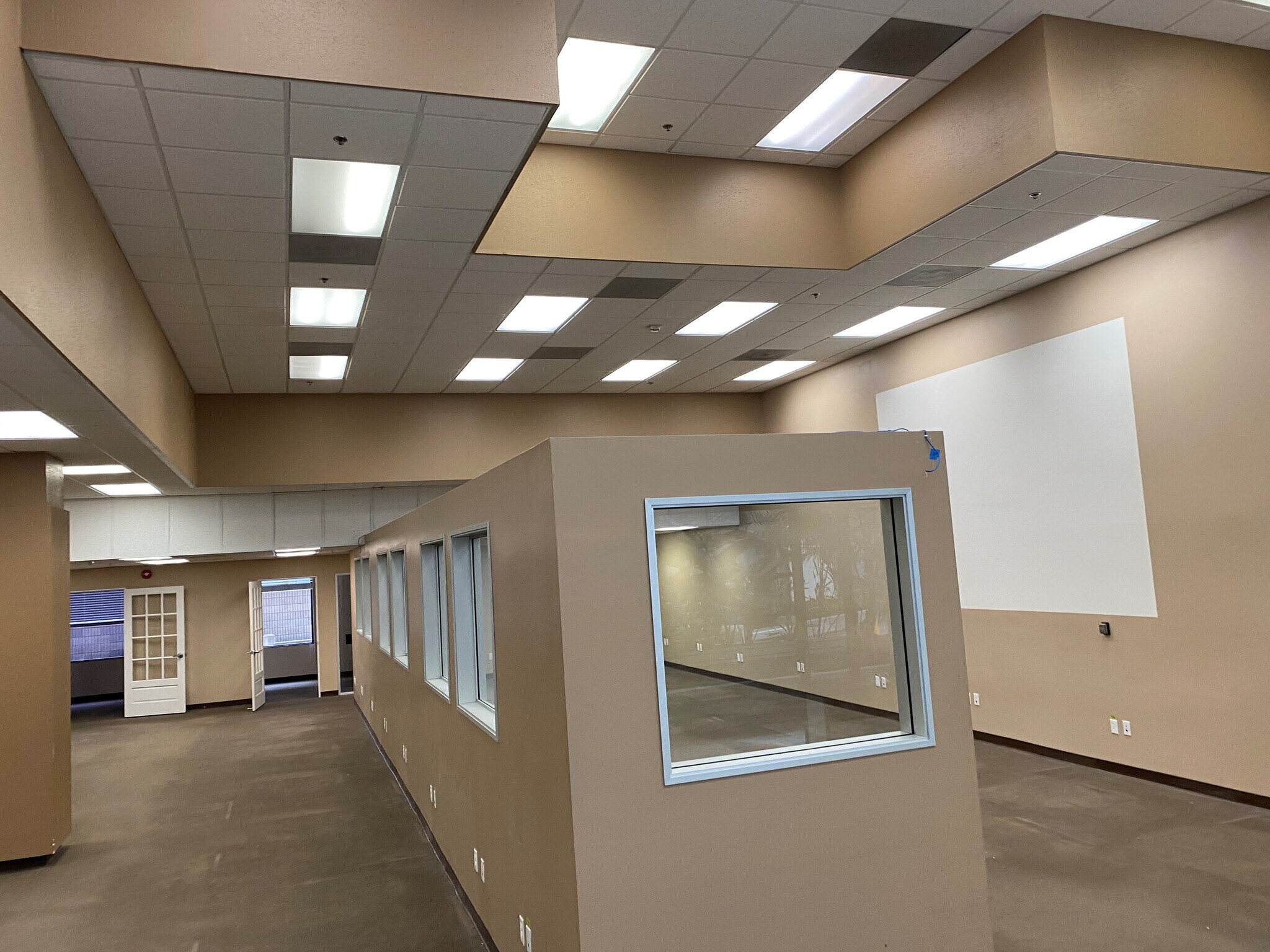 16530 Ventura Blvd, Encino 91436 - The Encino Atrium | LoopNet.co.uk