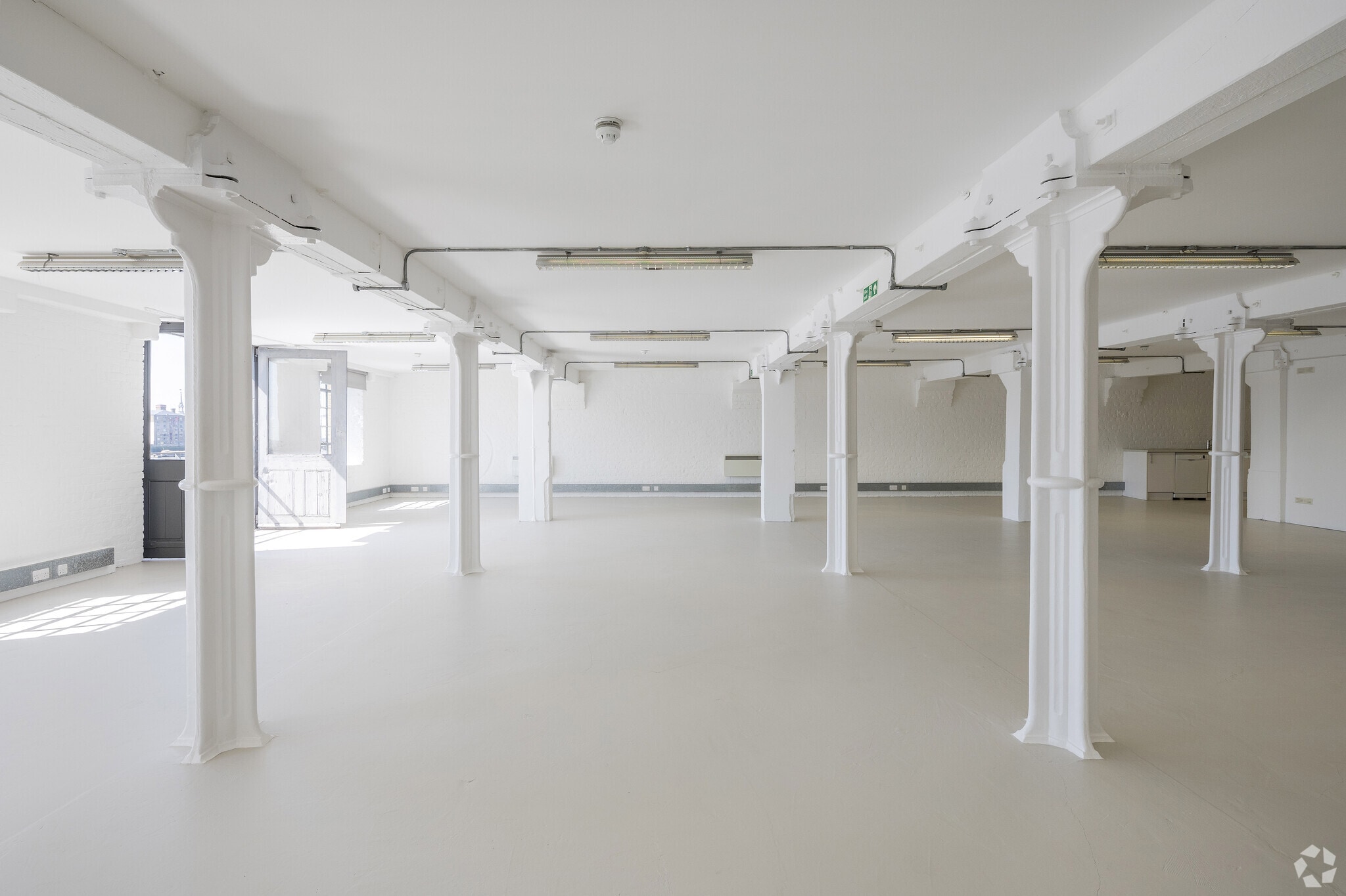 Office Space to Rent - Metropolitan Wharf, 70 Wapping Wall, London, E1W ...