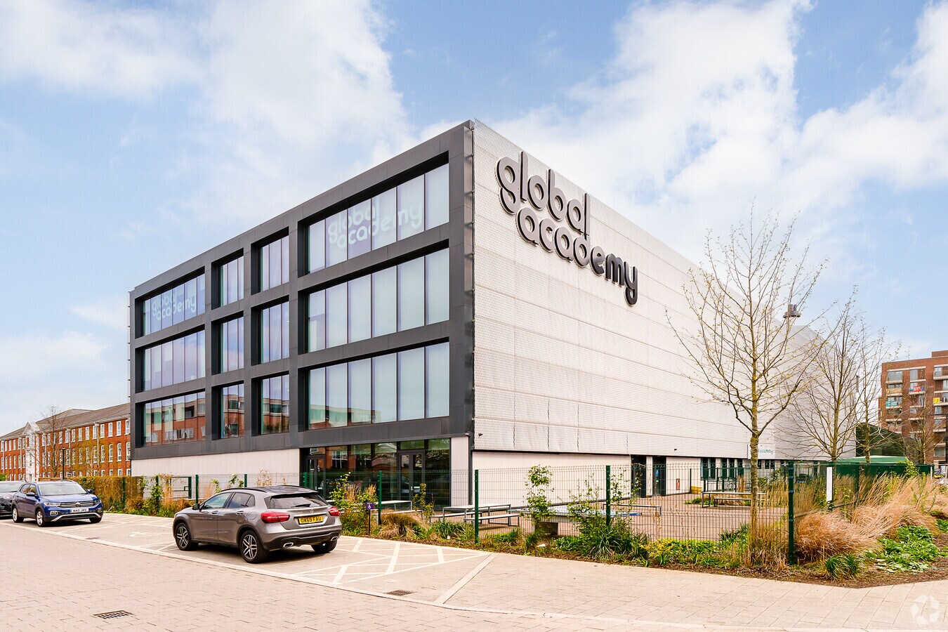 Blyth Rd, Hayes, UB3 1HA - GBR