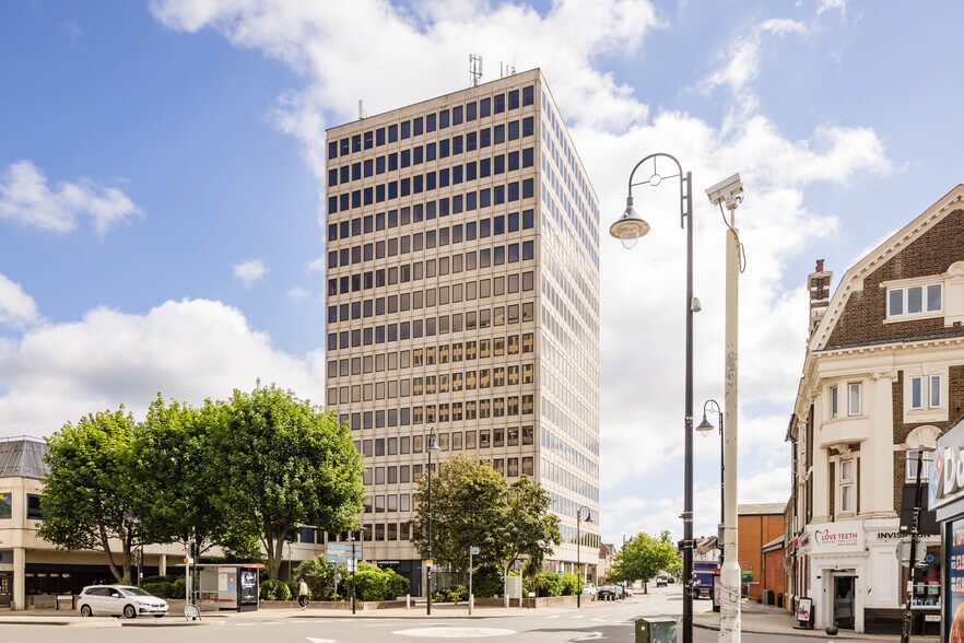 45 Beavor Ln, London, W6 9AR - Clockwork Building - Office to Rent ...