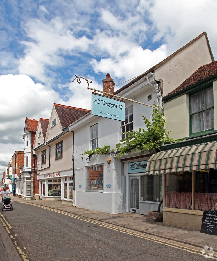 Retail Property for Sale in 2 Buttermarket, Thame, OX9 3EW - 1,800 sq ...