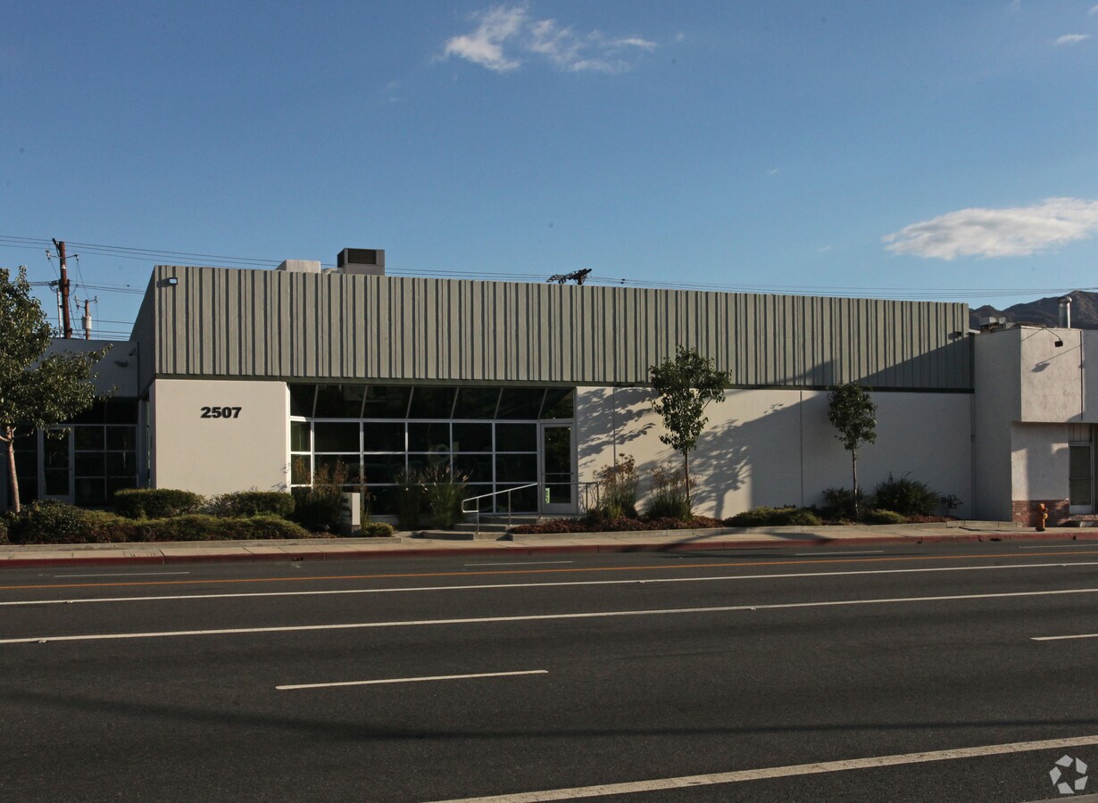 2507-2515 W Empire Ave, Burbank 91504 | LoopNet UK
