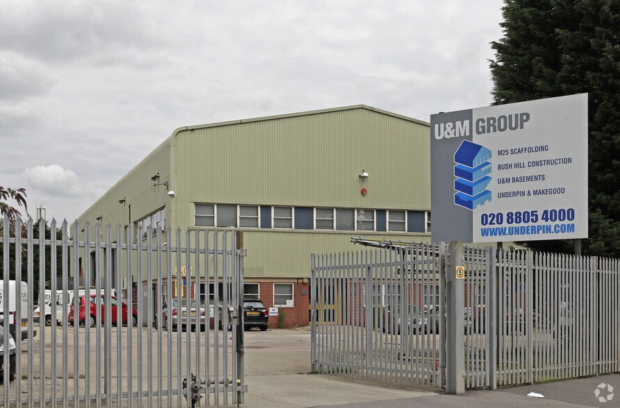 37 Millmarsh Ln, Enfield, EN3 7UY - Industrial for Rent - 29,652 SF