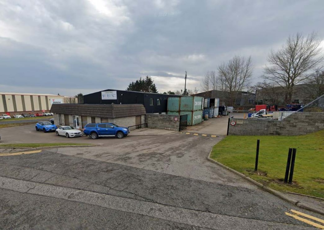 Howe Moss Ter, Dyce, AB21 0GR - Combined House - Industrial / Warehouse ...