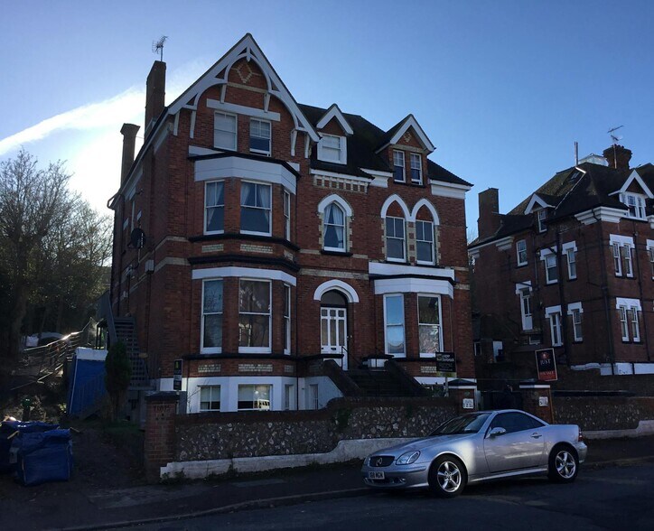 Build-to-Rent / Apartment property for Sale in 53 Silverdale Rd ...