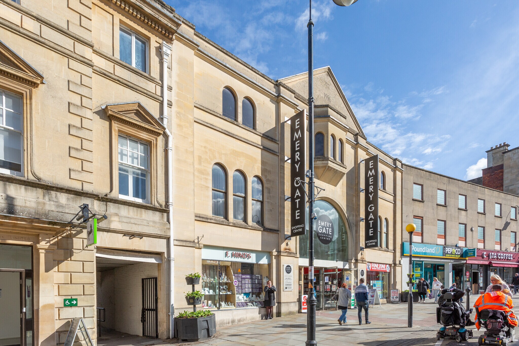 Emery Gate, Chippenham SN15 3JP - Emery Gate Shopping Centre | LoopNet ...