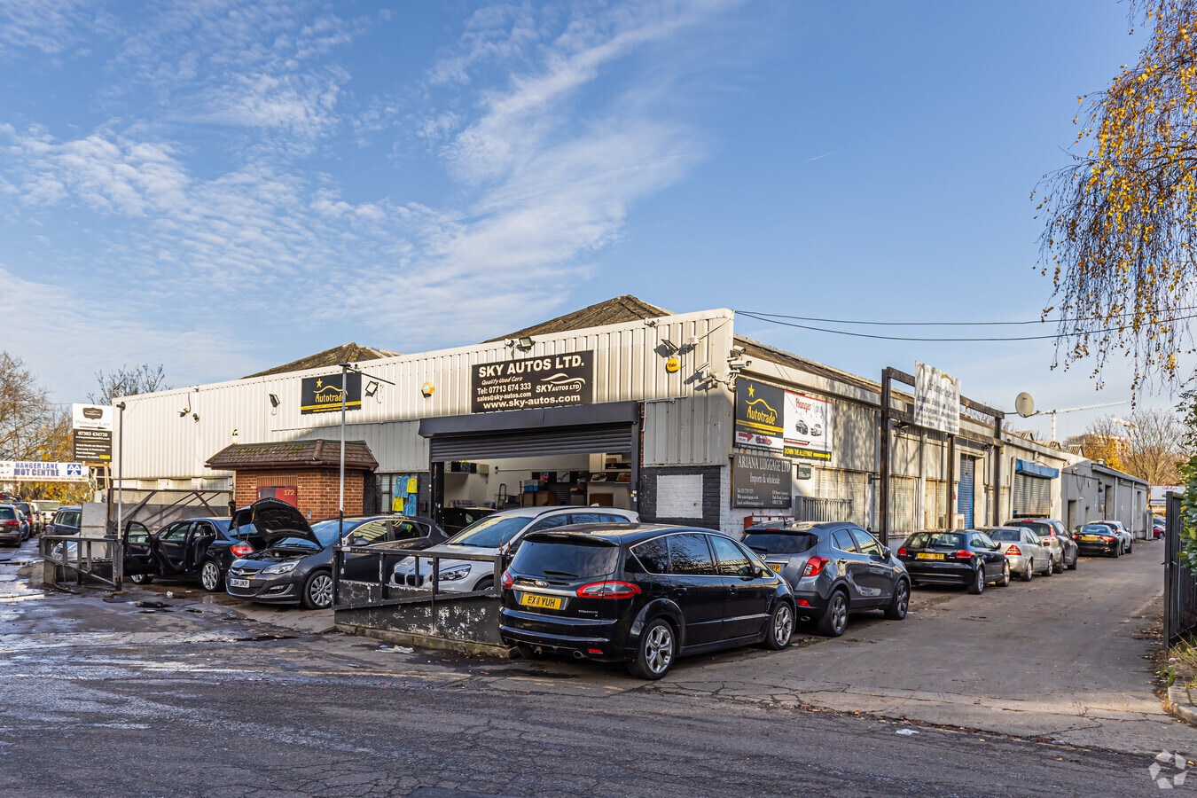 Industrial Space to Rent - 172-174 Brent Cres, London, NW10 7XR - 8,250 ...